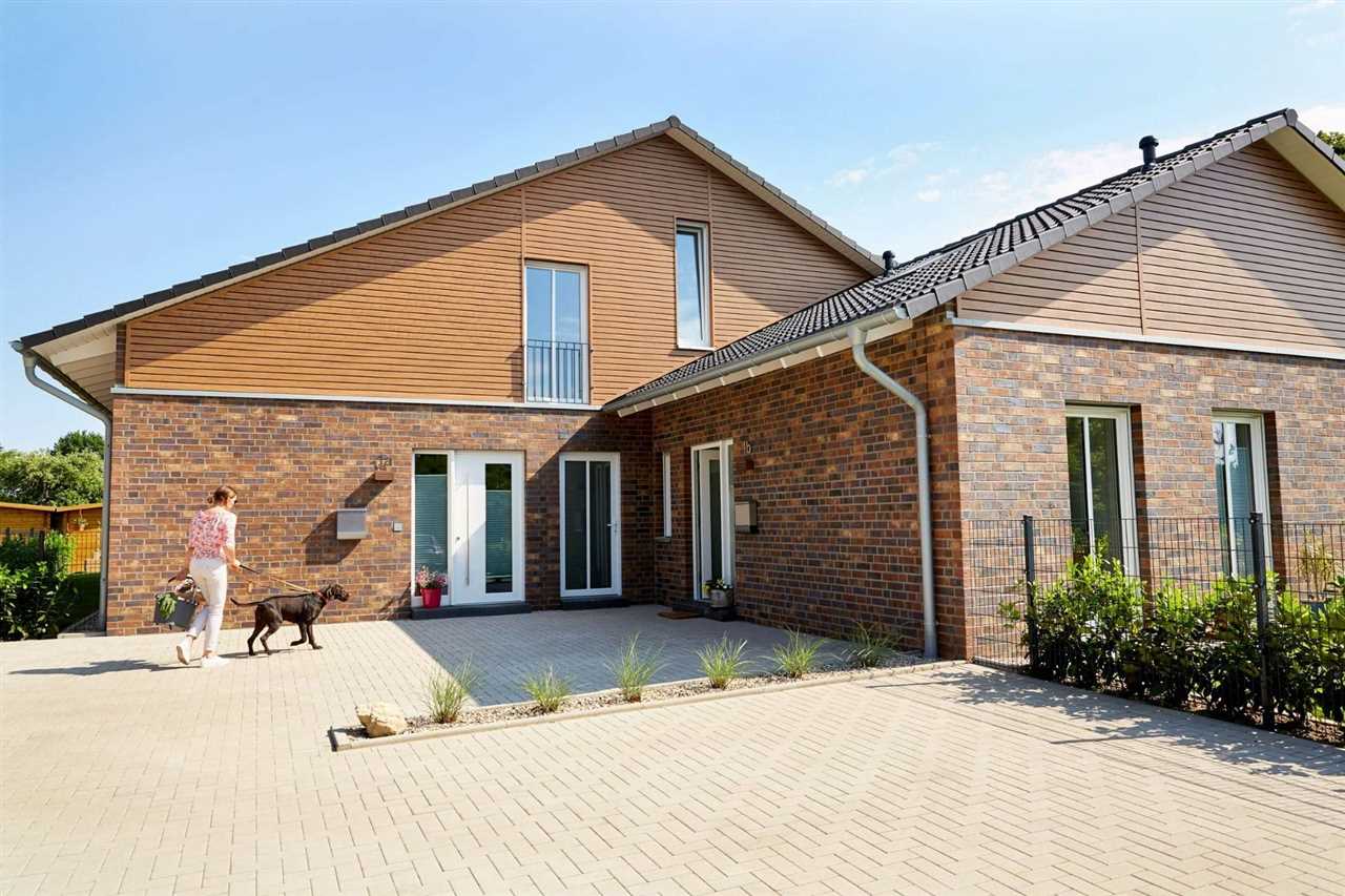 Haus Mit Holzfassade Und Putz